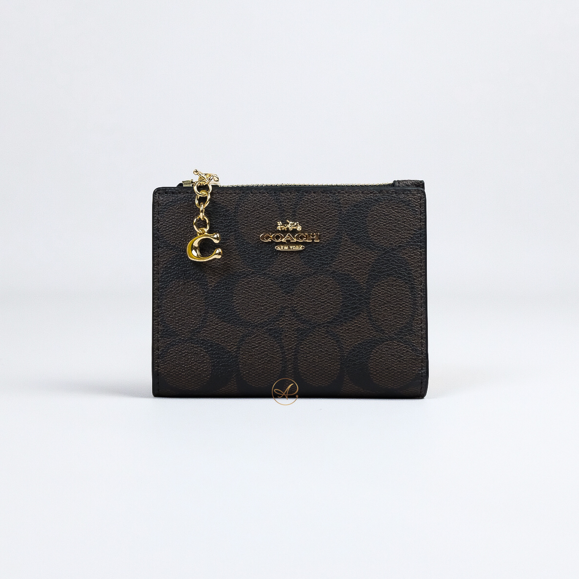 Snap Card Case In Signature Canvas Mahogany - ASMARABAG.ID